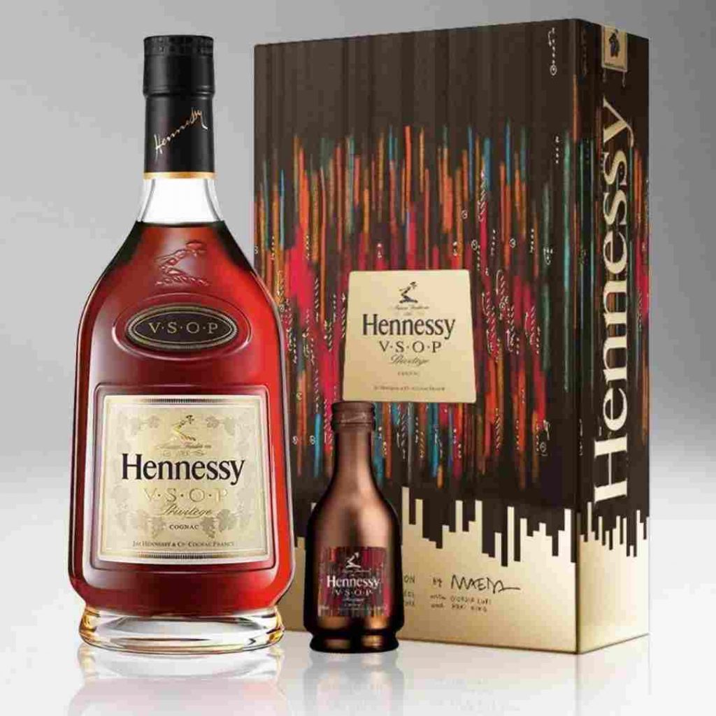Rượu Hennessy là gì ? Phân loại và cách uống chuẩn nhất